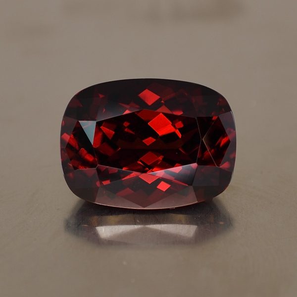 Red Garnet (Pyrope/Almandine) - Color First