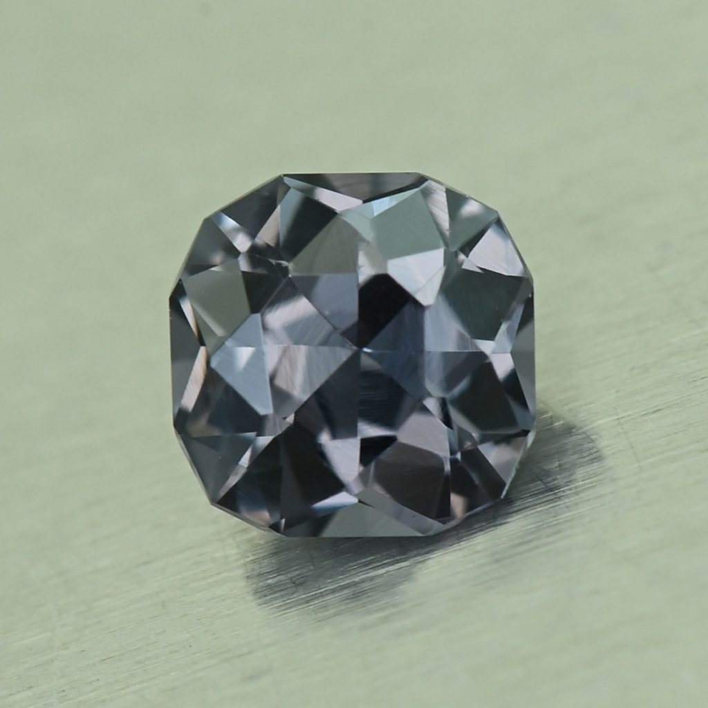 Grey Spinel - Color First